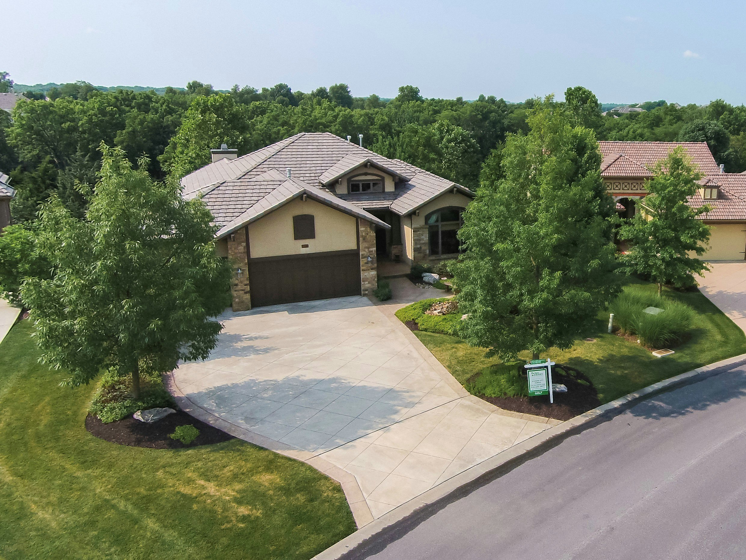 26621 W 100 Pl, Olathe, KS 66061, Presented by SUZY GOLDSTEIN & ERICH ...