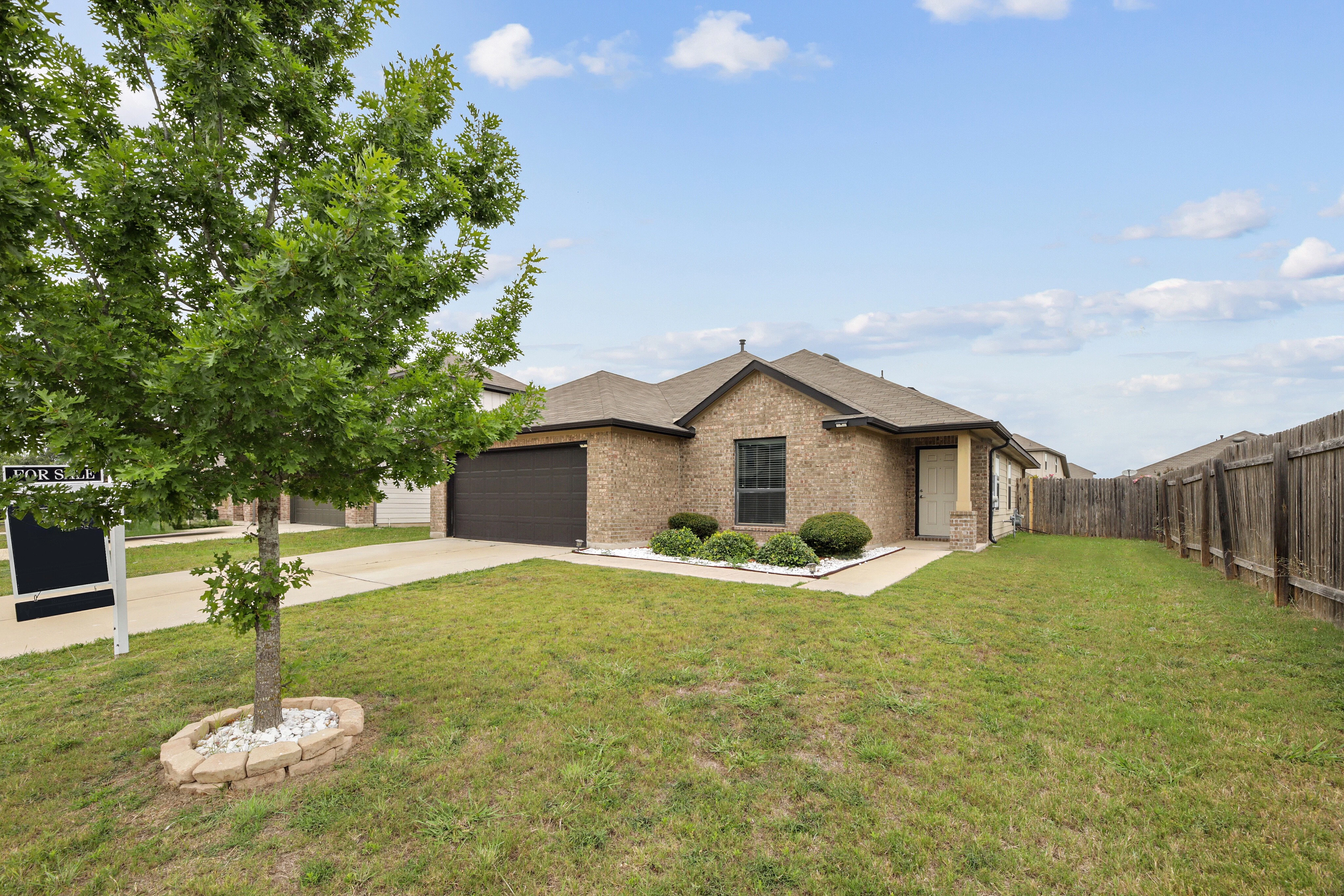 185 Diamondback Cove, Buda, TX 78610, Presented by Roger Buraimoh ...
